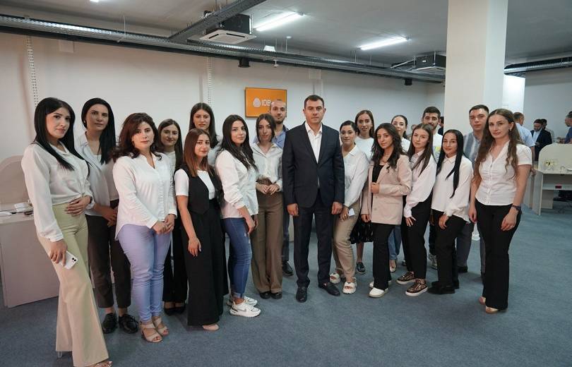 Ավելի շատ աշխատատեղ IDBank-ի Գյումրիի զանգերի կենտրոնում